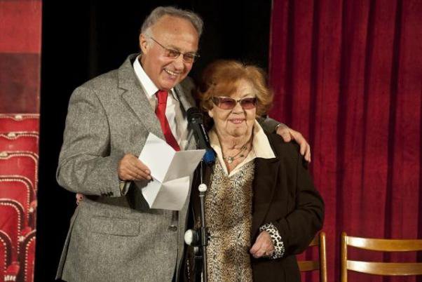 Zene.hu - Továbbra is Sas - Fészek Kabaré - jegyek itt